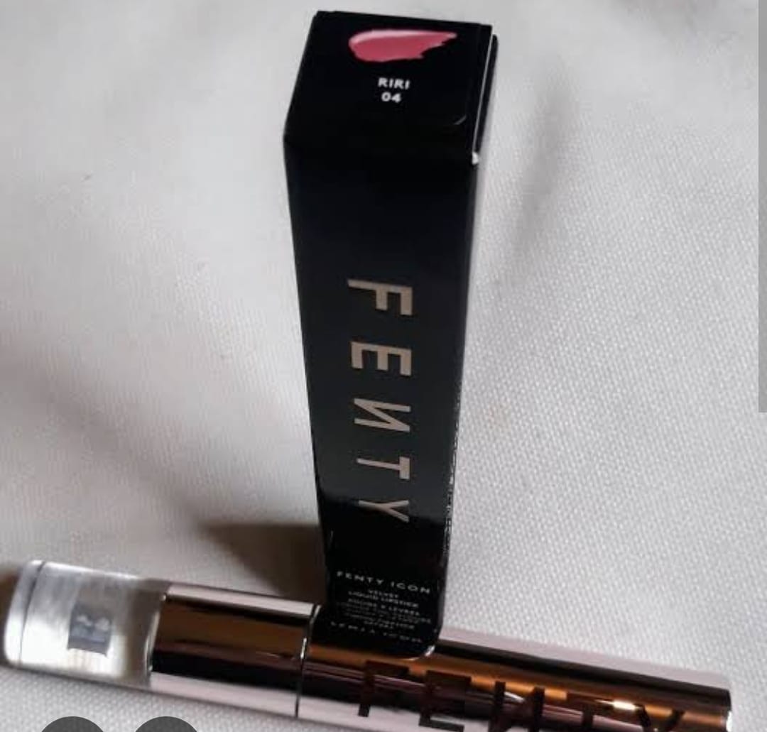 Fenty Beauty Fenty Icon Velvet Liquid Lipstick- Riri - Glowfy Pakistan